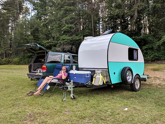 This adorable teardrop trailer proves that good things come in small, stylish packages at the movies.