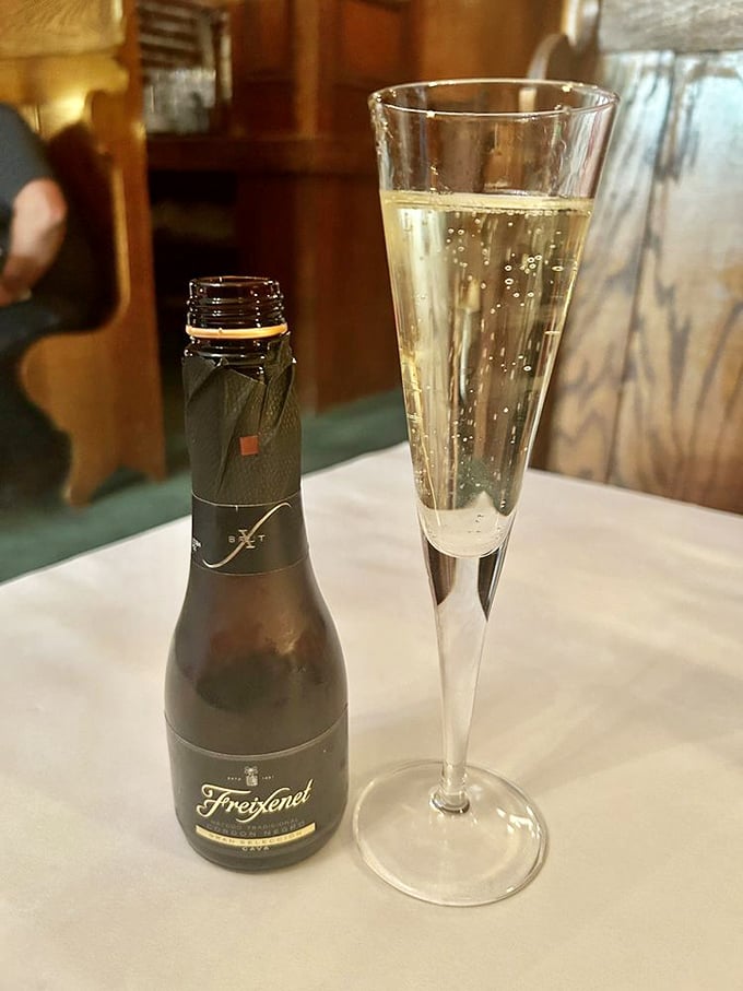 Nothing says "I'm treating myself right" like a personal bottle of bubbly at Jake's. Tuesday suddenly feels like your birthday.
