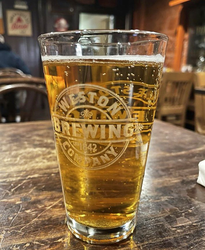 In this glass of liquid gold, you're not just tasting beer—you're sipping Missouri history, with bubbles that tell stories of pre-refrigeration ingenuity.