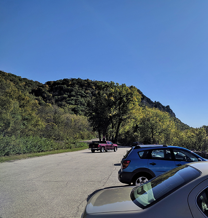 The road hugging Pepin's bluffs offers drivers nature's version of a stadium seat &ndash; perfect for taking in the grandeur of the Mississippi Valley.