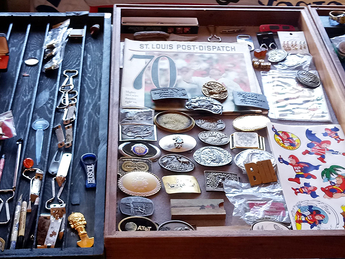 Belt buckles that tell American stories&mdash;from rodeos to rock concerts. That St. Louis Post-Dispatch headline brings back memories for any longtime Missourian.