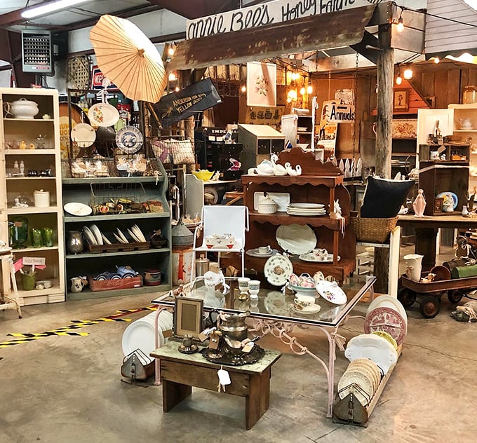 A charming vignette of vintage dishware and decorative items creates an instant nostalgia trip&mdash;your grandmother would approve of this collection.