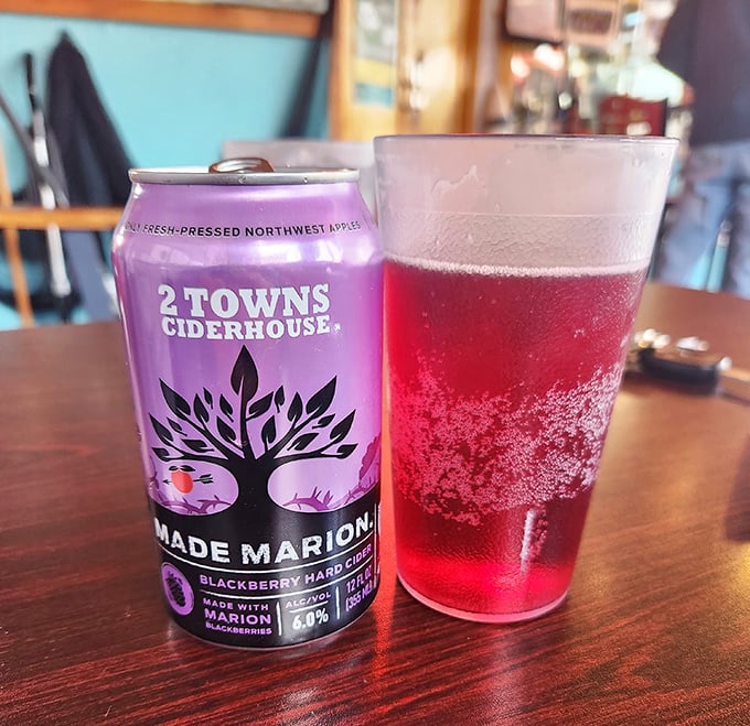 Even the beverages at Tony's embrace local flavor. This blackberry cider from 2 Towns Ciderhouse complements seafood with Pacific Northwest flair.