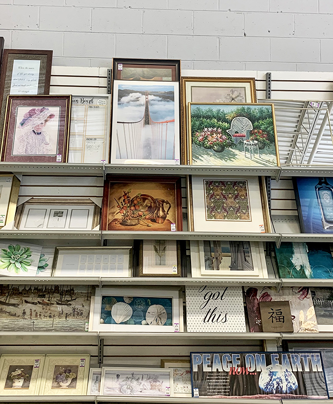 Wall art for every taste &ndash; from "grandma's garden" to "inspirational quote" to "what exactly am I looking at?"