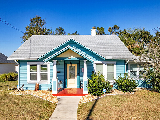 Charming Craftsman cottages in seafoam blue offer a glimpse into Florida's architectural past &ndash; before cookie-cutter subdivisions took over the landscape.