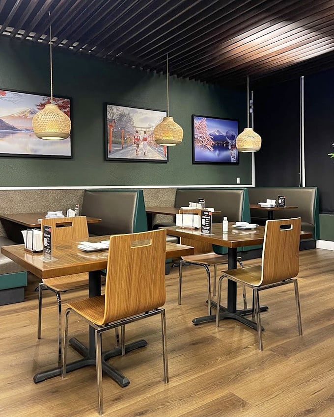 Green walls and Japanese prints transport you far from Florida strip malls to somewhere between Tokyo and tranquility.