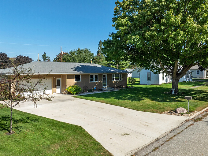 Ranch-style homes with actual yards&mdash;where retirement dreams don't require a magnifying glass to see your property line.