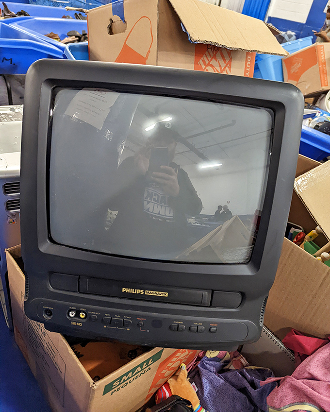 Vintage technology graveyard or retro decorator's dream? This Philips TV might have broadcast the Moon landing before finding itself here, awaiting resurrection.