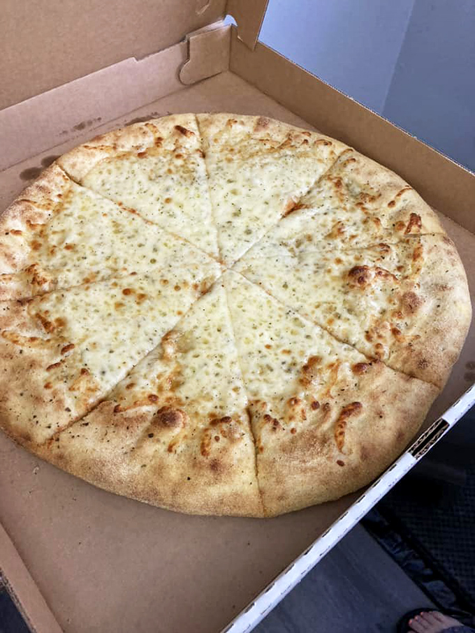 The white pizza that proves cheese doesn't need tomato's help to shine. Like a Broadway star performing solo&mdash;commanding all attention.