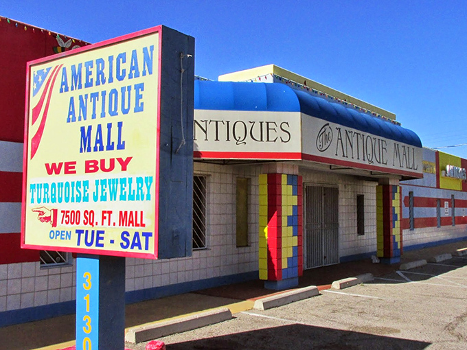 American Antique Mall's patriotic paint job celebrates vintage Americana with the enthusiasm of a Fourth of July parade every day.