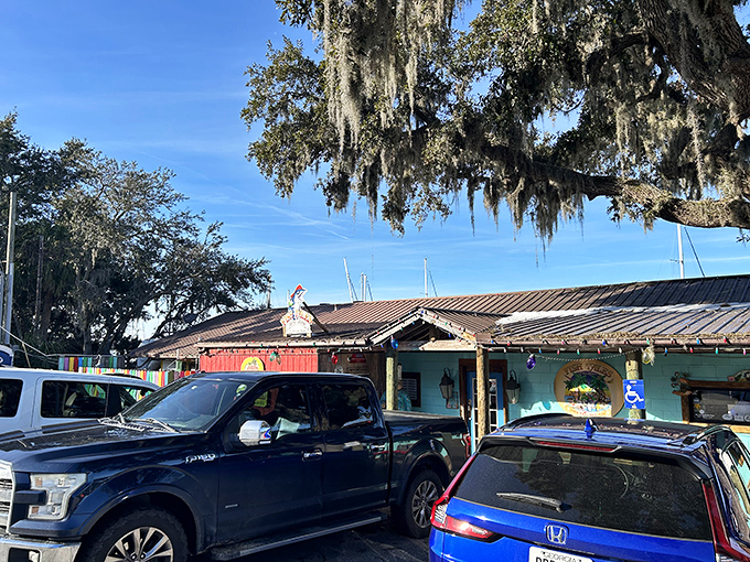 Spanish moss and colorful buildings hint at the coastal treasures hiding in this Richmond Hill gem.