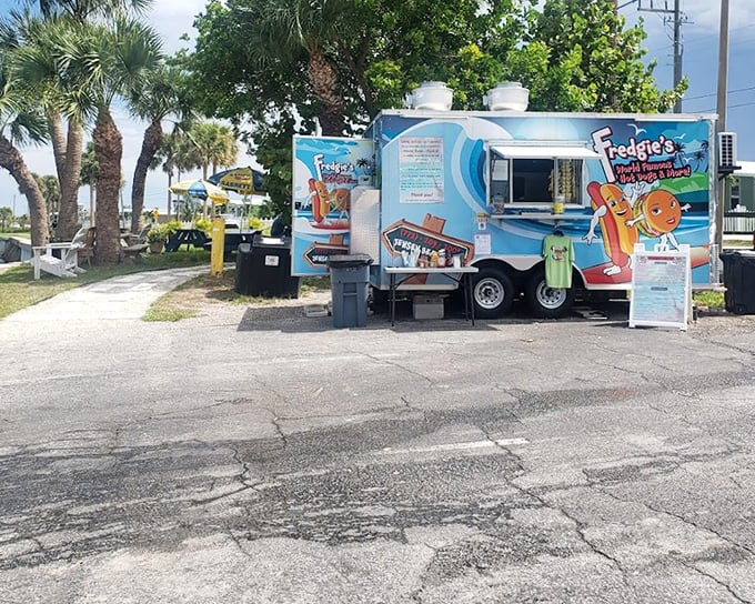 Fredgie's food truck proves great hot dogs don't need a permanent address &ndash; just quality ingredients and a passion for perfect franks.