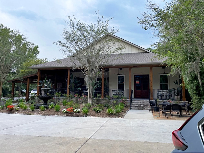 Front porch charm meets serious steakhouse skills in this welcoming home-style restaurant that locals adore.