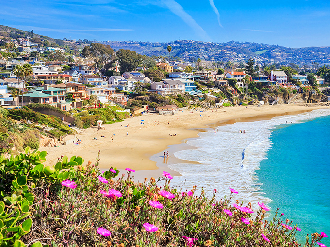 Laguna's coastline is Mother Nature showing off&mdash;turquoise waters, golden sand, and pink flowers that scream "vacation now!"