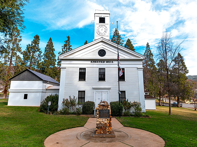 Time literally stands still at this 1854 landmark! Mariposa governs without big-city tax rates.