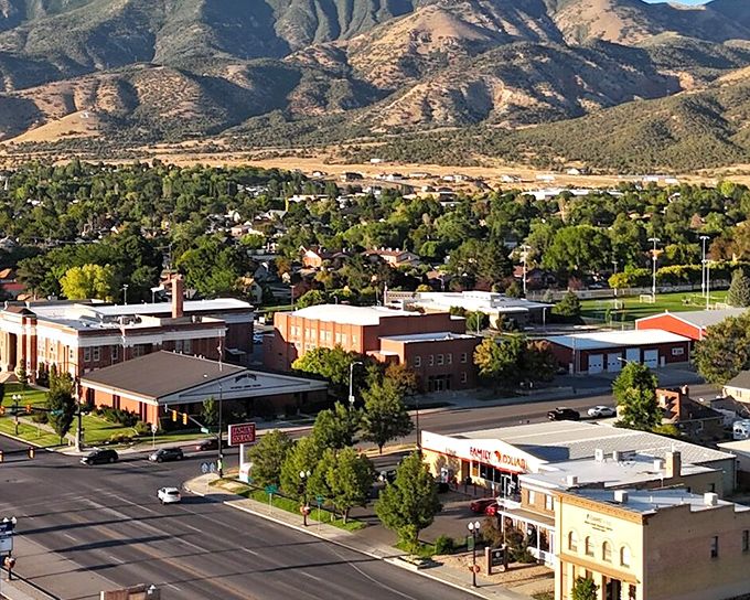 Mountain-framed neighborhoods show what happens when nature and civilization shake hands peacefully.