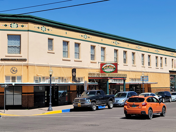 Palace treatment without the royal ransom! Silver City's historic hotel anchors a downtown where everyday expenses won't dethrone your savings account.