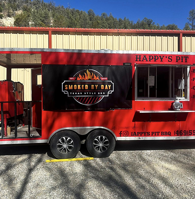 Happy's Pit food trailer proves great BBQ doesn't need fancy digs. That bright red mobile smokehouse is a beacon of Texas-style deliciousness.
