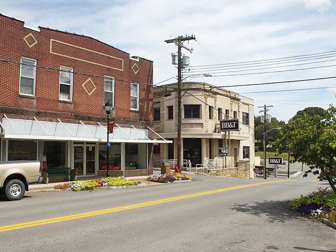Summersville's downtown radiates the calm confidence of a true lake town community.
