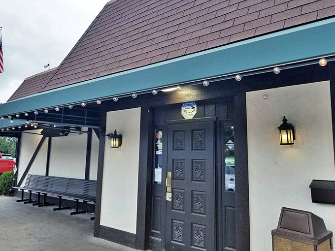 No fancy frills needed&mdash;Villa Nova's entrance has been welcoming Columbus diners seeking Italian comfort food for decades.