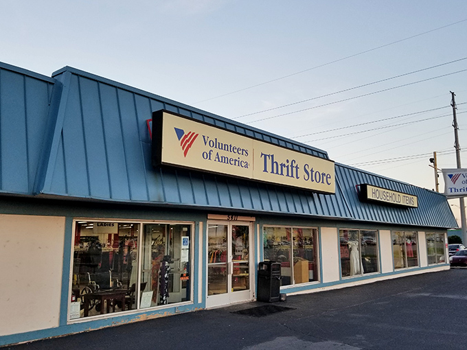 This spacious Volunteers of America location on Cedar Street offers serious thrift shopping in comfortable surroundings.