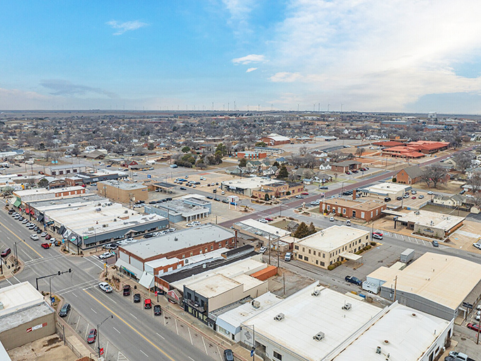 Weatherford's main street maintains that classic American small-town look that Norman Rockwell would have loved painting.