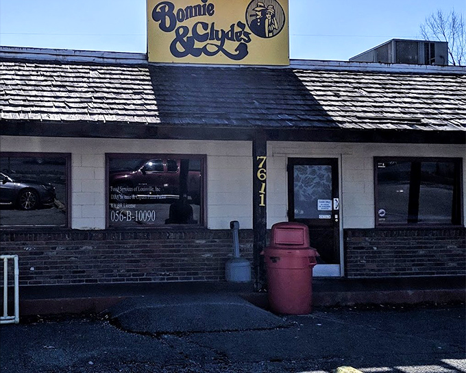 This cheerful facade hides pizza so good, it should be criminal. Thankfully, it's perfectly legal!