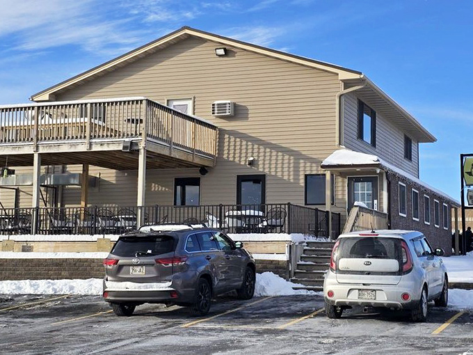 No-nonsense exterior for a no-nonsense meal—this roadside gem lets the food do all the talking.