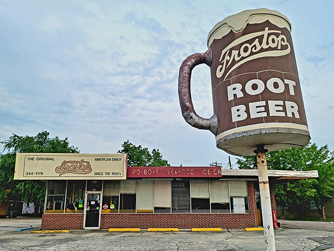 That giant root beer mug sign isn't just nostalgic&mdash;it's practically the Statue of Liberty for hungry Baton Rouge locals!