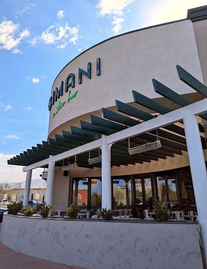 Pizza gets the VIP treatment at Gimani. That stylish fa&ccedil;ade and welcoming patio are just appetizers to the main event inside.