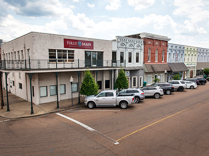 Wide streets and angled parking create the perfect stage for small-town life to unfold naturally.