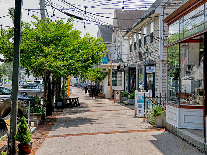 Guilford's sidewalks invite leisurely strolls through one of Connecticut's most charming historic districts.