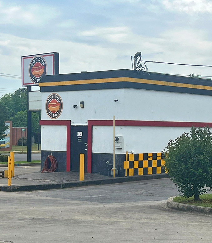 This tiny hot dog haven proves the old real estate adage wrong &ndash; sometimes the three most important things are flavor, flavor, flavor!