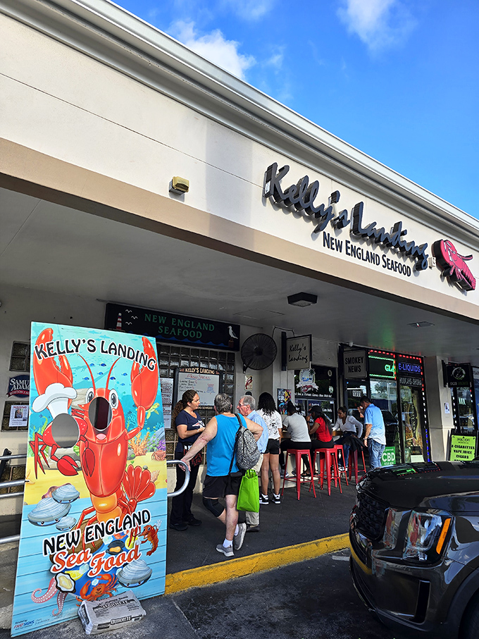 Kelly's Landing: Where homesick New Englanders and curious Floridians bond over chowder that bridges the 1,200-mile gap perfectly.