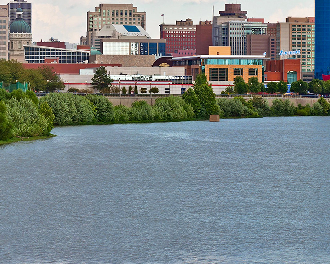 The streets of downtown Marion offer breathing room for both your wallet and your retirement dreams.