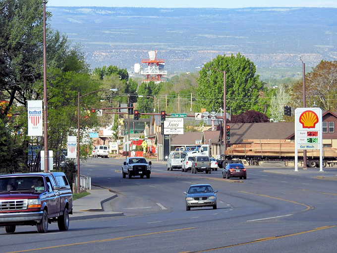 Classic storefronts and friendly atmosphere make this town ideal for retirement budgets.