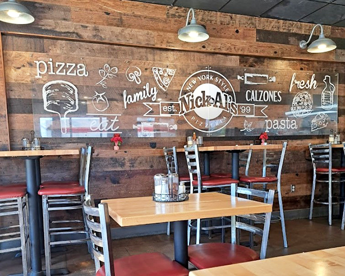 That classic pizzeria storefront promises genuine Big Apple flavors served with genuine Mississippi heart.