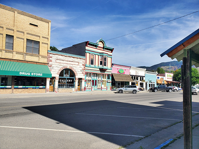 Paonia's colorful main street looks like someone told buildings, "Express yourselves!" and they took it very seriously.