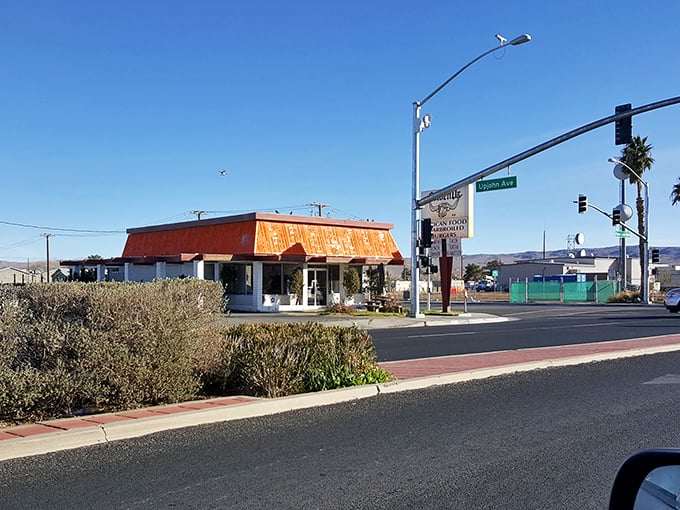 Sunlight bounces off Ridgecrest&rsquo;s streets, highlighting a town where convenience and calm coexist under clear desert skies.