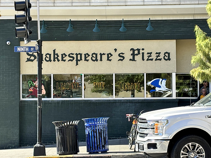 "To eat, or not to eat?" is never the question at Shakespeare's. This Columbia landmark has been feeding hungry Tigers for decades.