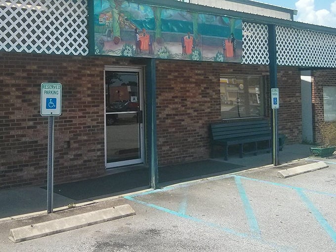 That sauce-to-cheese ratio is pure mathematical perfection disguised as comfort food heaven. 