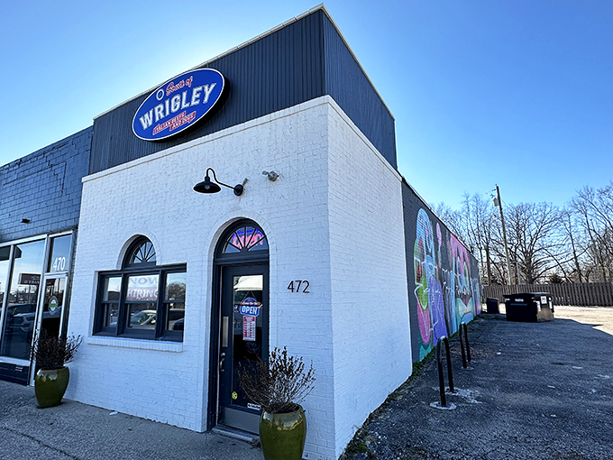 The colorful mural tells you this place takes its Chicago connection seriously and proudly.