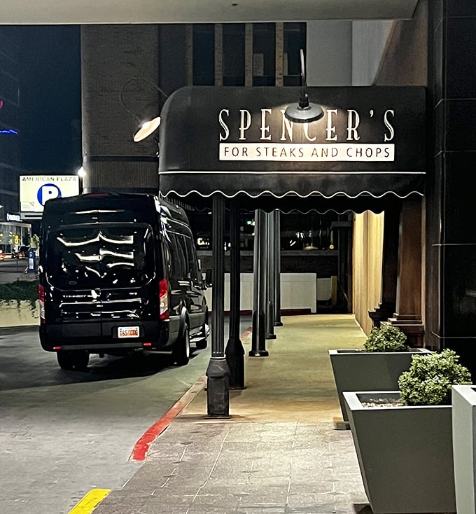 Night falls and Spencer's transforms into a film noir setting. Just add a detective and a medium-rare alibi.