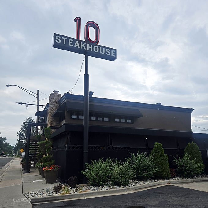 Daylight reveals Steakhouse 10's understated exterior. Like a poker player with a royal flush, it doesn't need to show off.