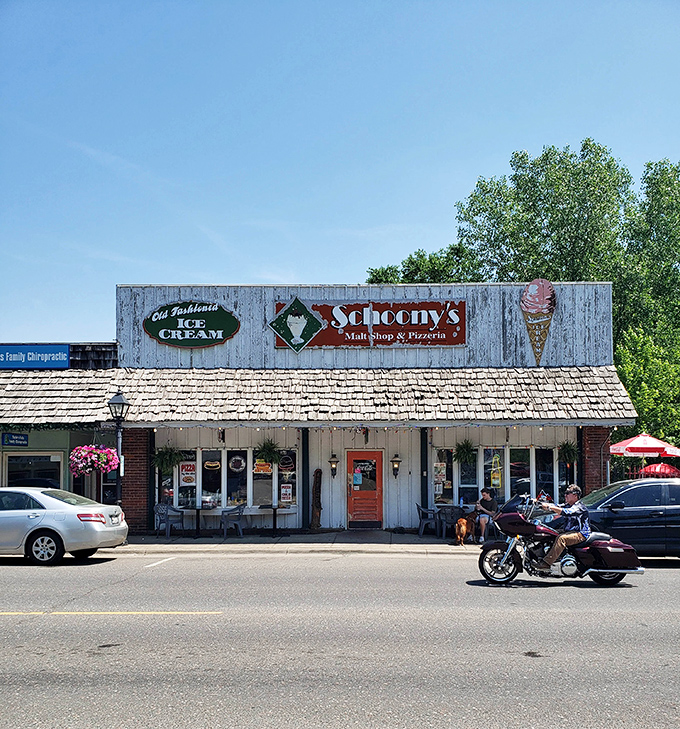 Step back in time at this nostalgic malt shop and pizzeria serving up scoops, slices, and pure Main Street magic.