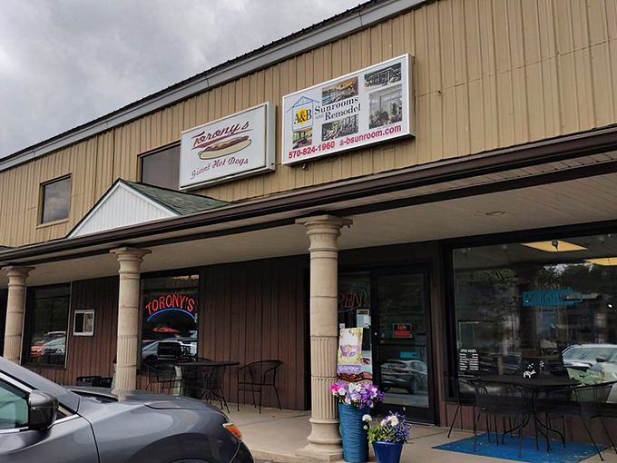 Brick and mortar reliability meets giant-sized satisfaction - a combination that never goes out of style.