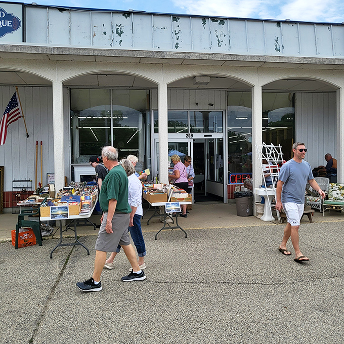 The outdoor displays are just appetizers for the feast of vintage finds waiting inside this unassuming antique market.