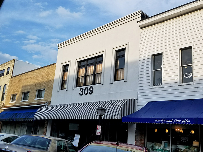 309 Bistro's unassuming facade hides culinary ambitions that would make big-city restaurants blush with envy.