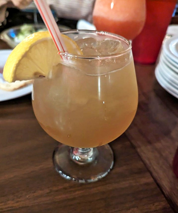 An Amaretto Sour that tastes like dessert in disguise. The perfect sweet counterpoint to all that savory pizza goodness.