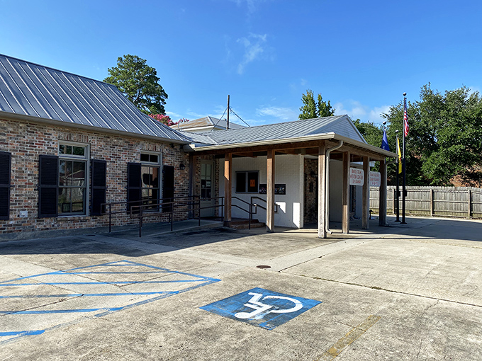 The Bayou Teche Visitor Center stands ready to point hungry travelers toward their next memorable meal or cultural experience.